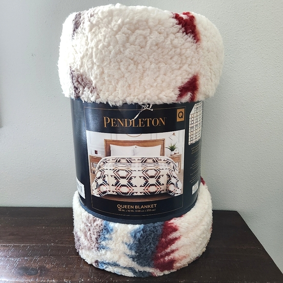 Pendleton | Bedding | Nwt Pendleton White Sands Sherpa Queen Blanket ...